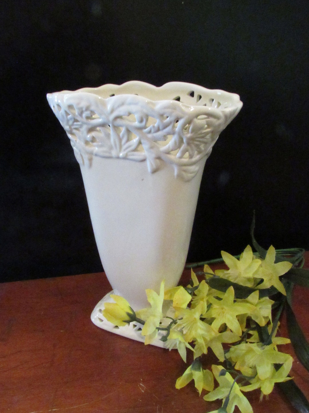 Vintage Porcelain Vase Lacey Edge Designer Nina Campbell - Etsy