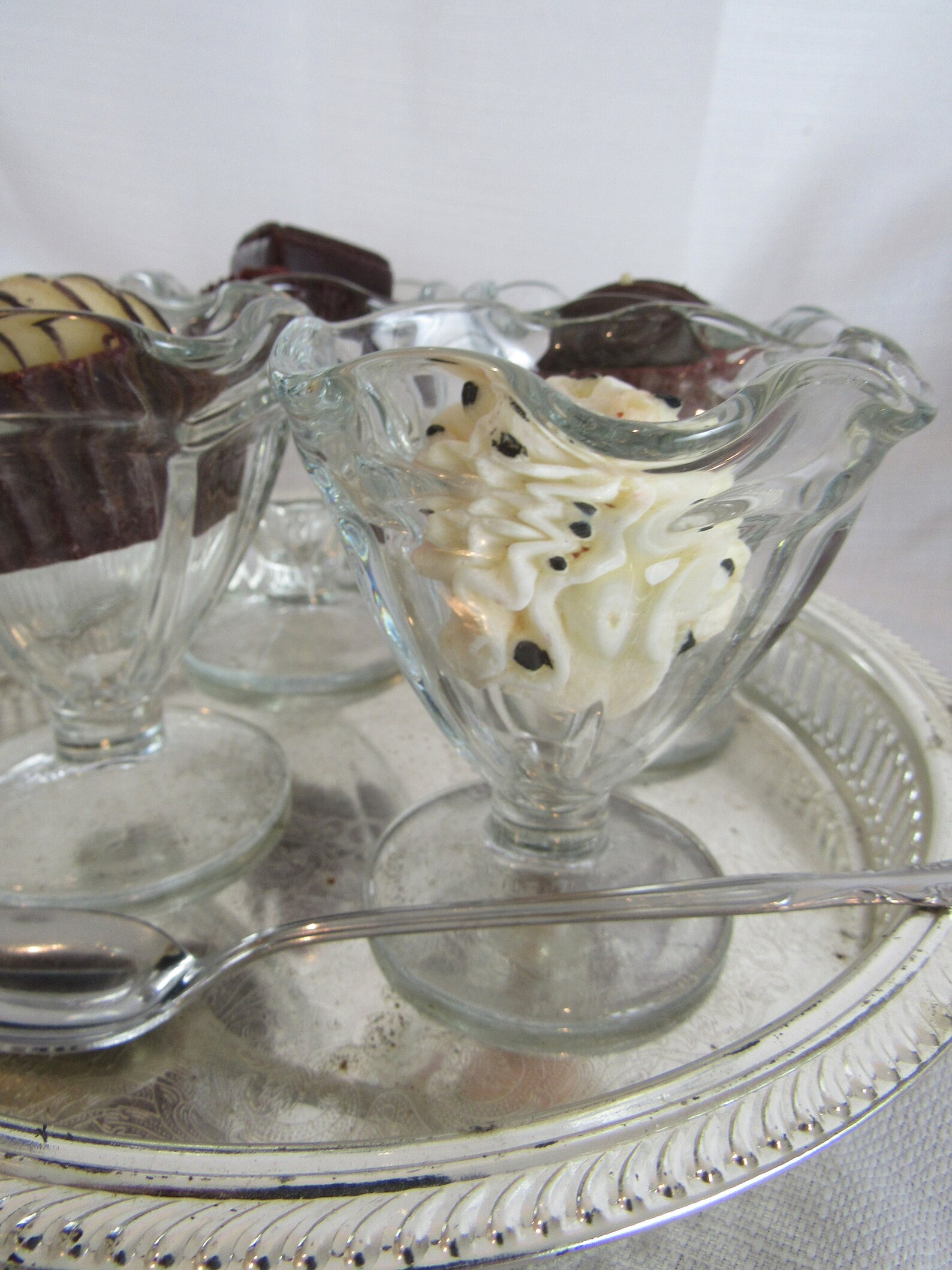 Vintage Ice Cream Sundae Glasses Parfait Scalloped Edge Footed - Etsy