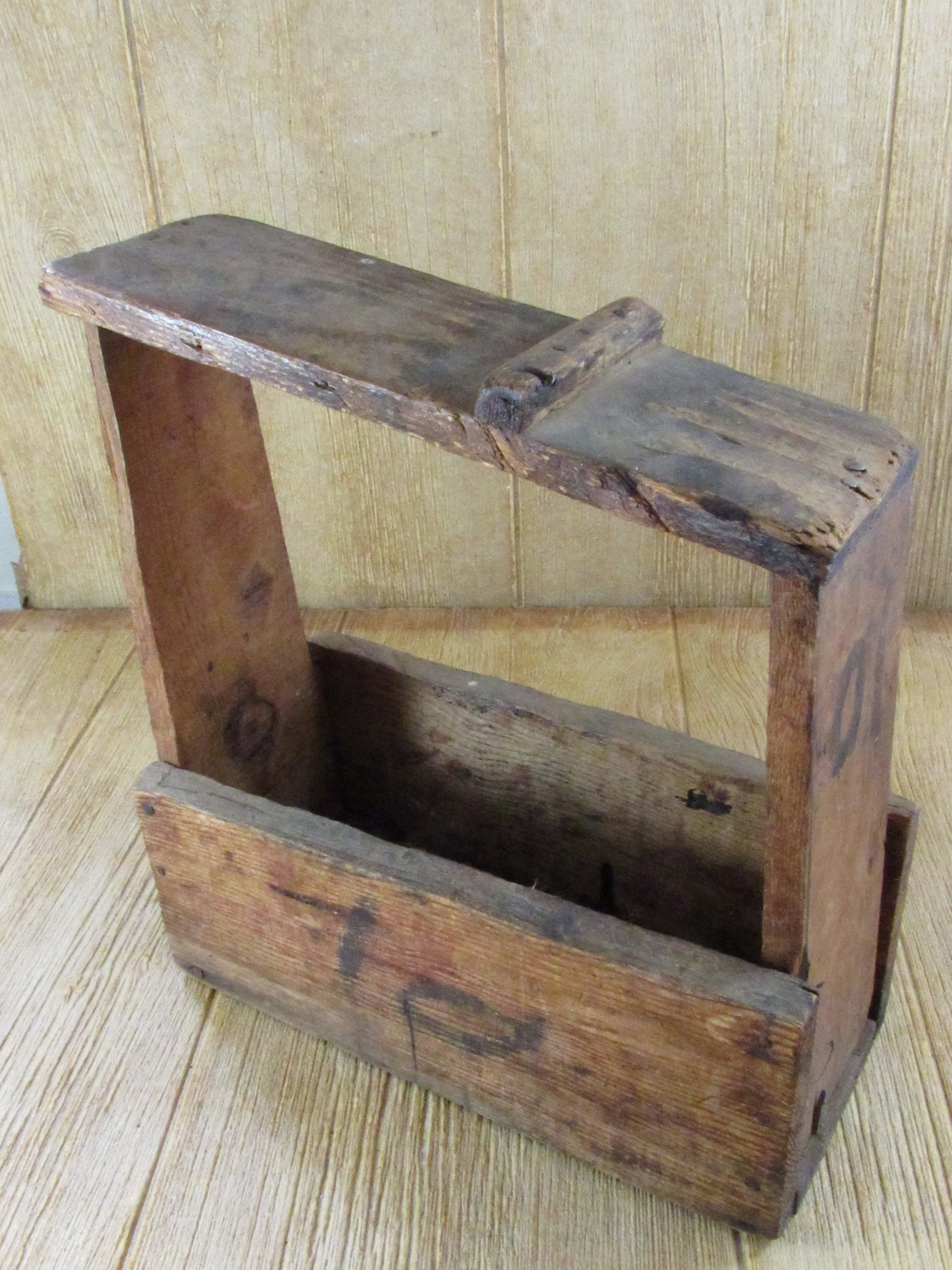 Vintage Rustic Wood Shoe Shine Box Organizer Primitive Wooden Box Tote ...