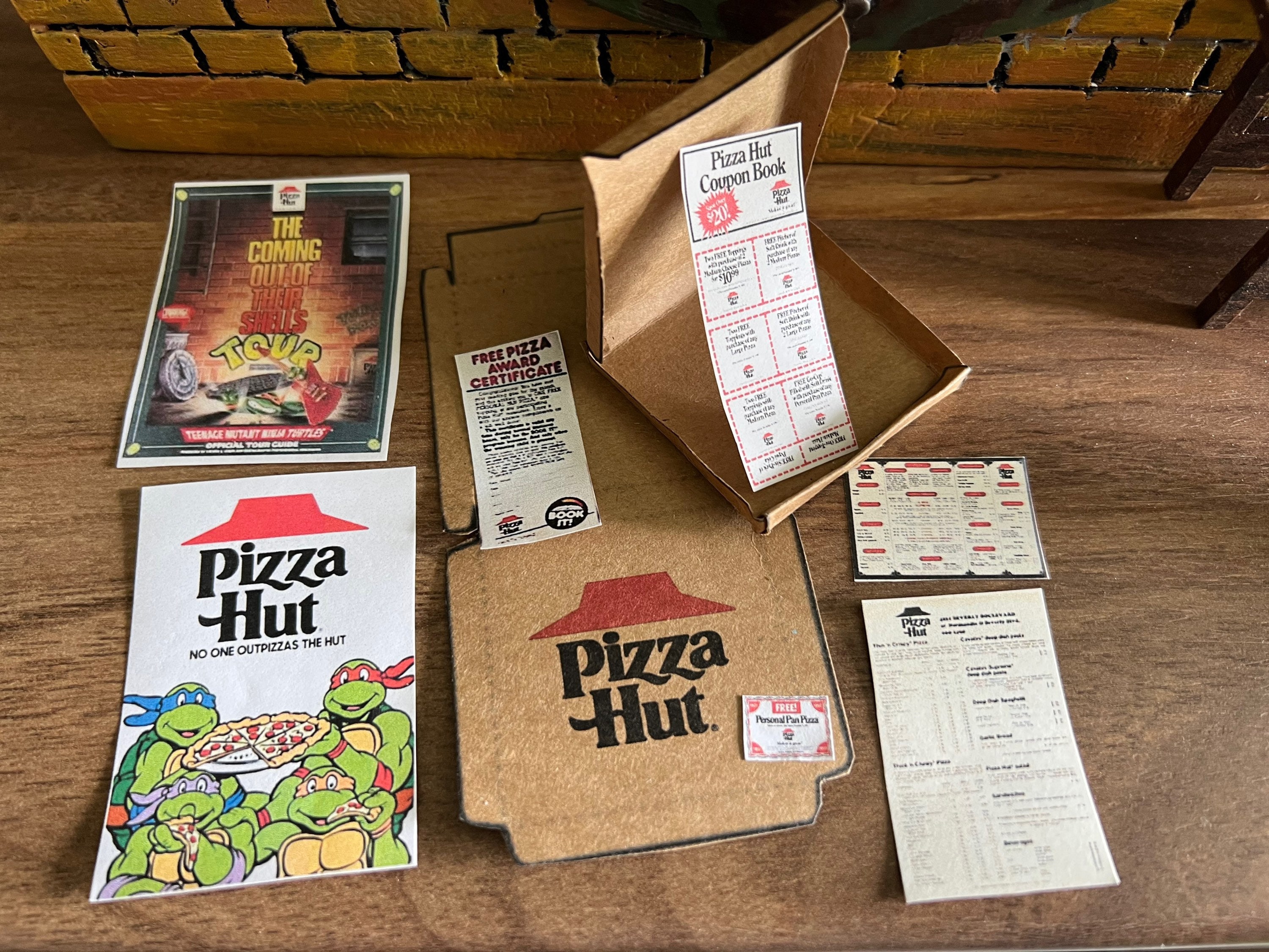 Pizza Hut Personal Pan Pizza Box