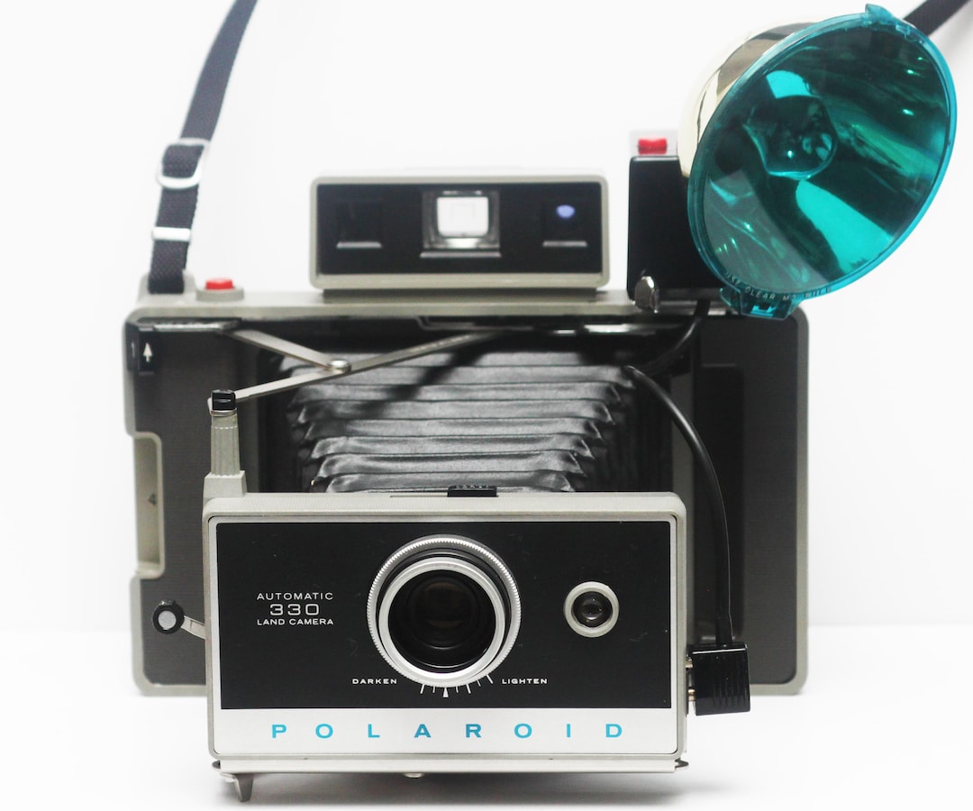 Vintage Polaroid 330 Automatic Instant Film Folding Land Camera Made in ...