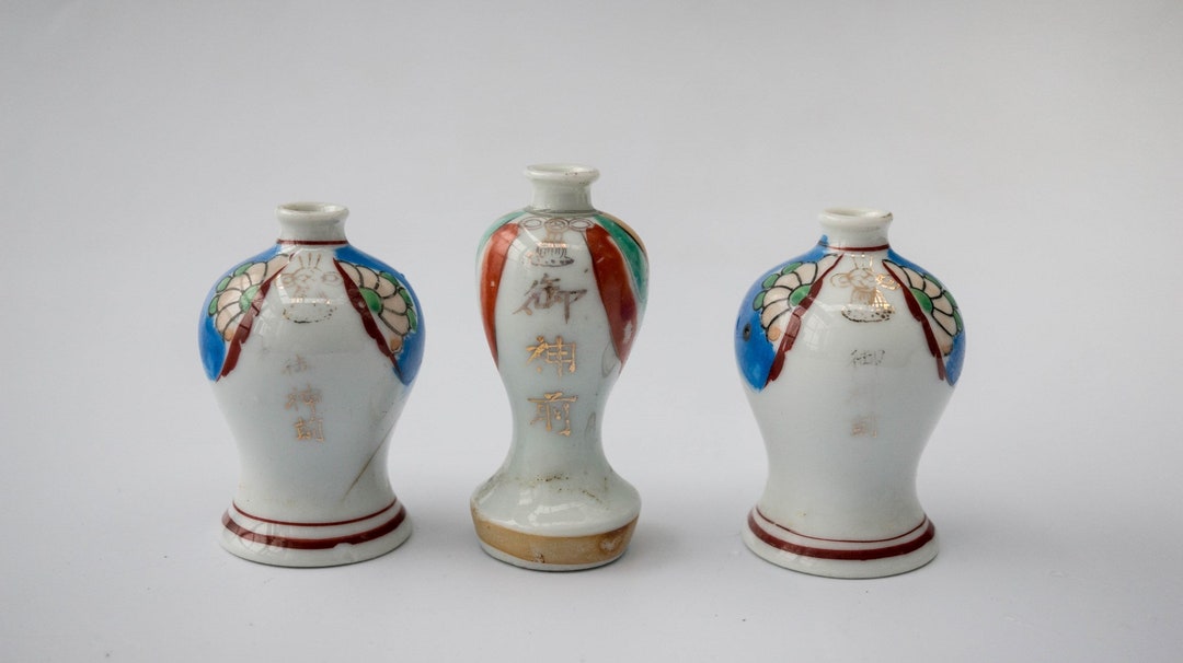 Omiki-tokkuri: Tiny Sake Bottles Filled With Sake and Offered to the ...