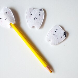 Felt Teeth Finger Puppets, 4x5cm Tooth, Set of 3 - Etsy Israel