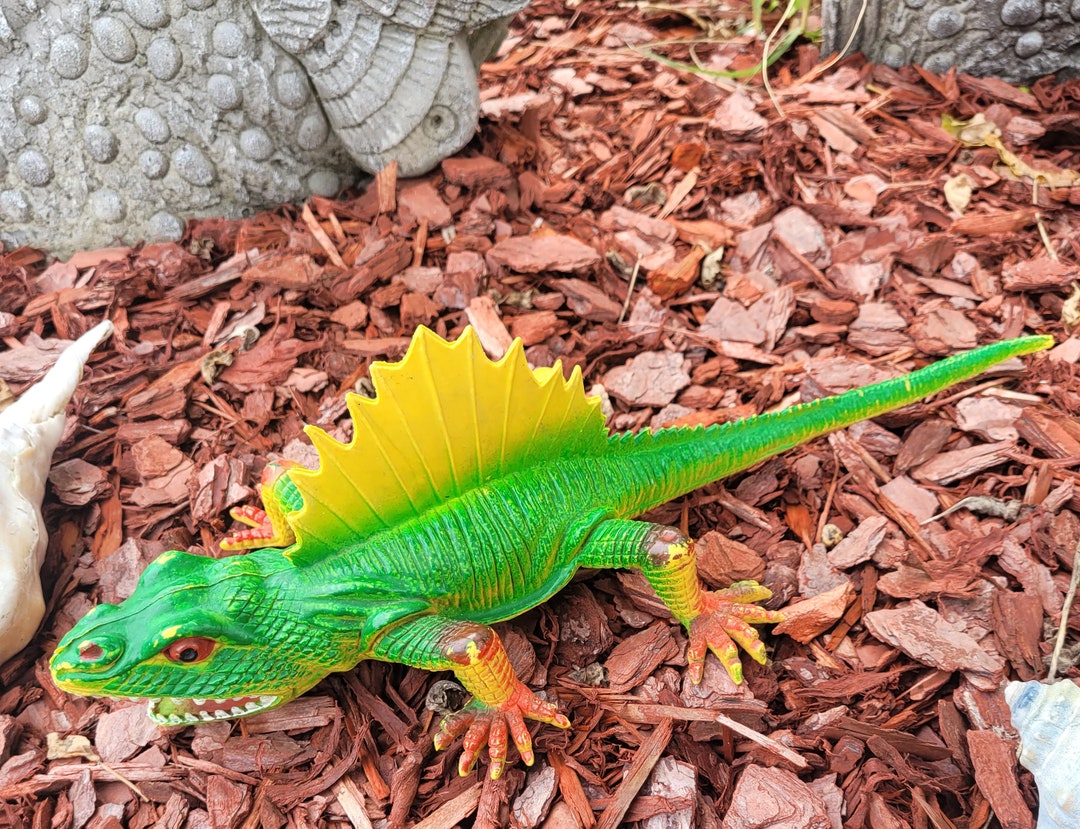 Vintage Hard Rubber Lizard Creature - Made in Hong Kong - Etsy