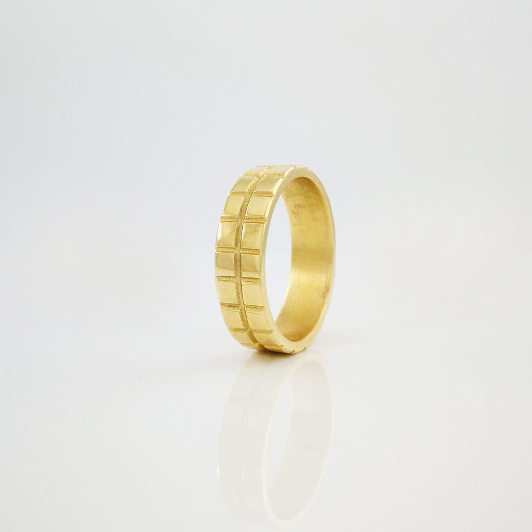 CHECKERS, 18K Wedding Band, Unique Wedding Ring, Solid Gold Wedding ...