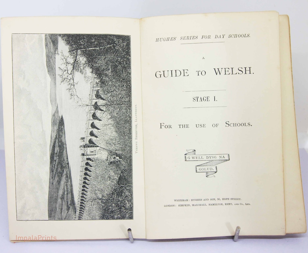 Guide to Welsh Schoolbook Learn Welsh Red 1910s Hardback Vintage Wales ...