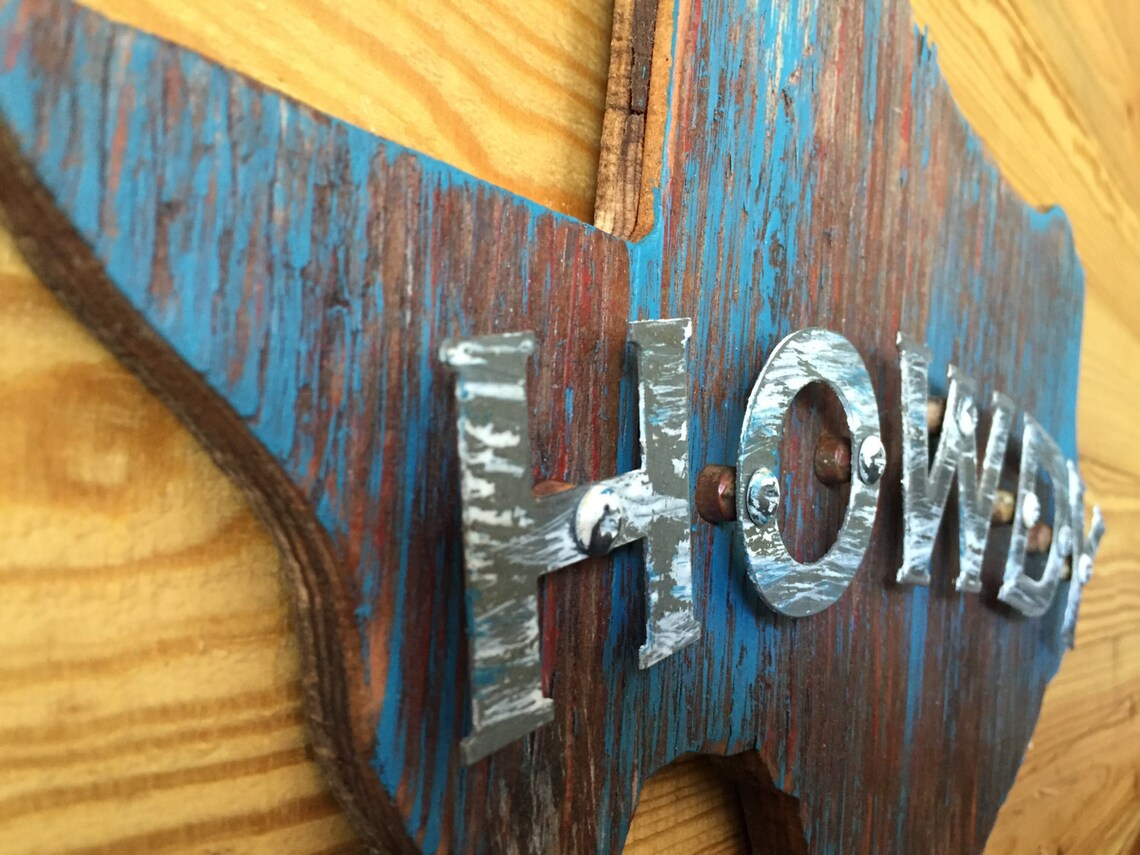 Howdy Texas Rustic Wood & Metal Sign | Etsy