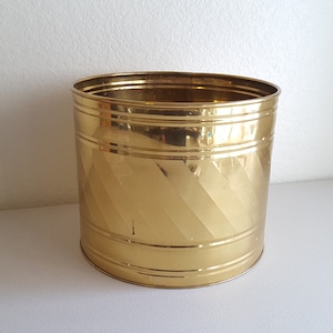 Shiny Brass! Large Planter Pot Drum Shape Ribbed Classic Decor 9.25x11 ...
