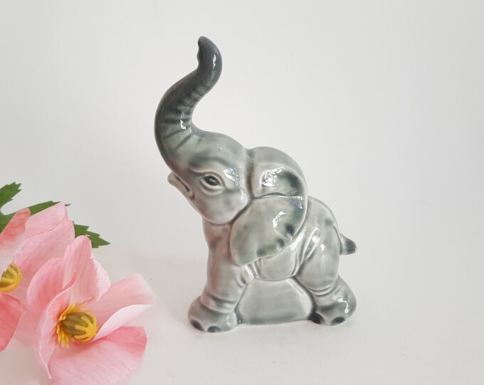 Trunk Up! Vintage Goebel Elephant Figurine West Germany #554, 3.5" Tall ...