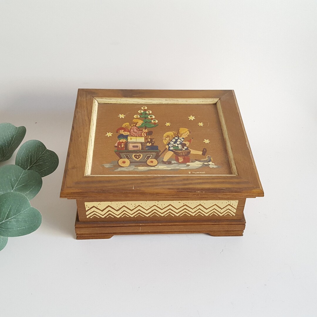 Joy to the World! Vintage Music Jewelry Box by Hummel Christmas 1980 - Etsy