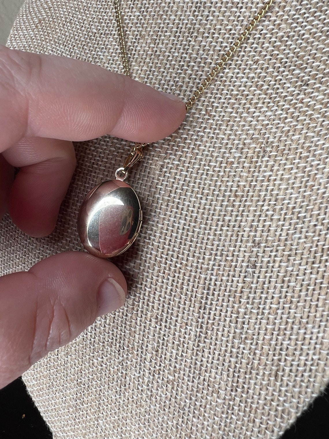 Vintage 1970s Plastic Cameo Locket Victorian Revival Pink, Gold Tone ...