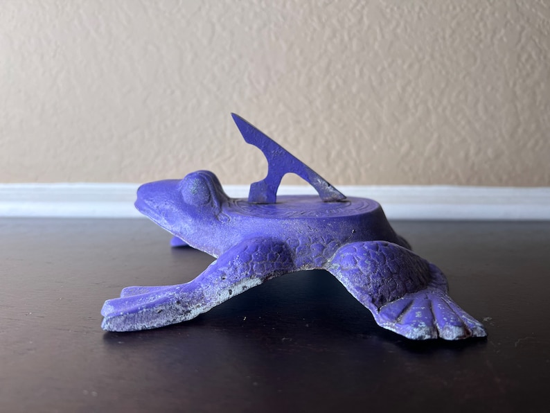 Vintage Cast Metal Purple Frog / Toad Sundial, Garden Decor, Patio ...