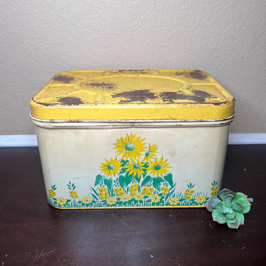 Vintage 1950s/1960s Tin Bread Box, Vented Baked Goods Storage, Country ...