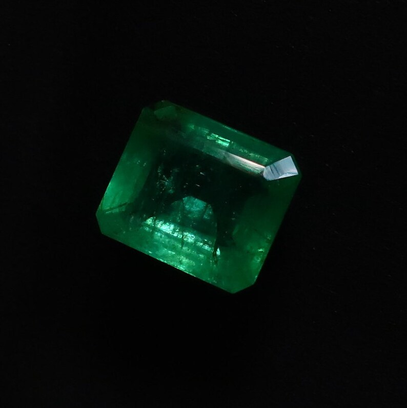 2.80 Ct. Traffic Light Green I.G.I. Certified Russian Emerald. Antiqu ...