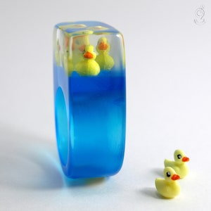 Rubber Duck – Funny Resin Ring With Three Yellow Swimming Rubber Ducks ...