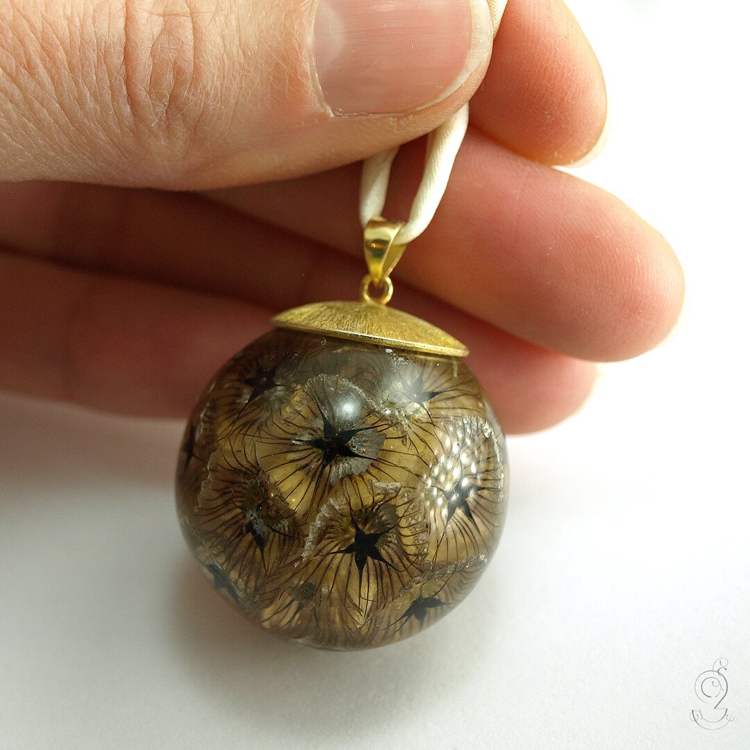 Star Scabiosa Flower Necklace With a Real Star Scabiosa in Resin, Gold ...