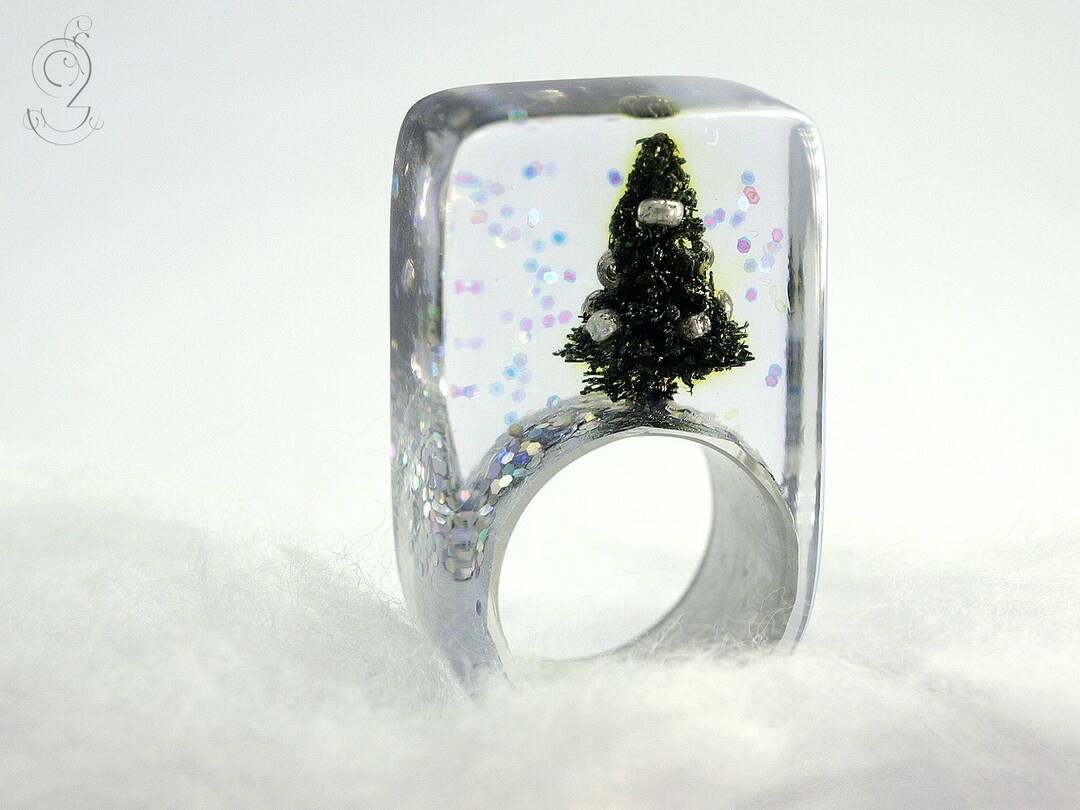 Merry Christmas Sparkling Ring With a Decorated Christmas Tree Made of ...