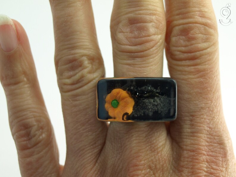 Halloween Creepy Pumpkin Ring With an Orange Plastic - Etsy