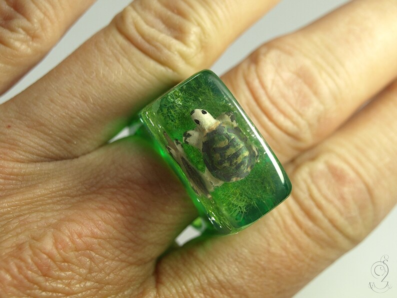 Turtle Majestic turtle ring with a small brown-beige turtle | Etsy