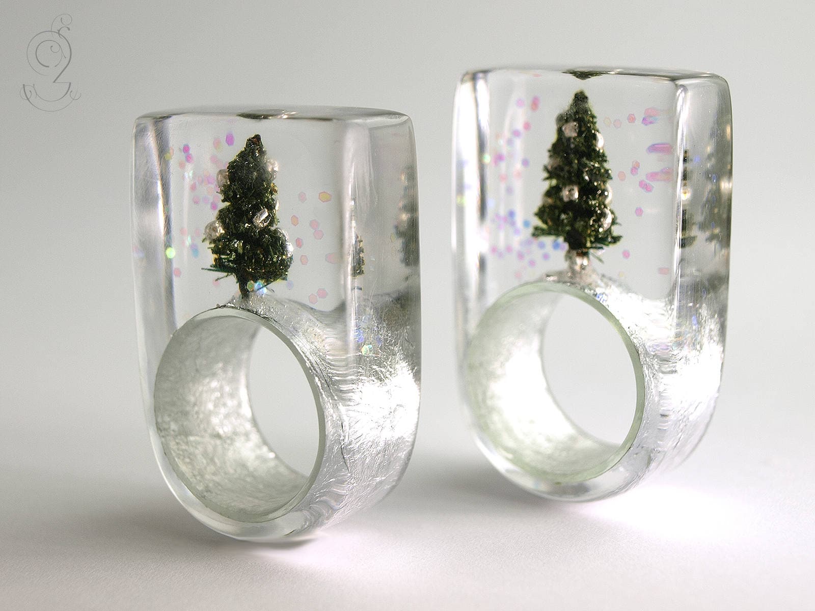 Merry Christmas Sparkling Ring With a Decorated Christmas | Etsy