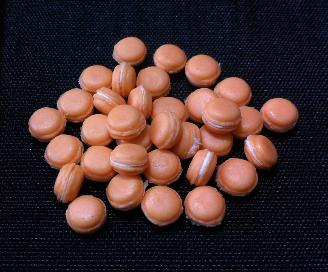 20 Miniature Dollhouse Orange Macaroons Clay Polymer Cookies Macaron ...
