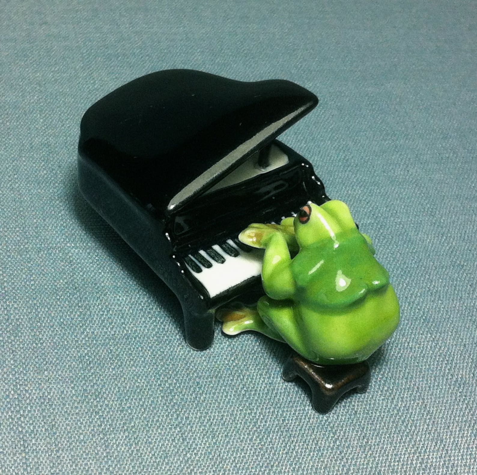 Miniature Ceramic Funny Frog Music Piano Animal Reptile Cute | Etsy