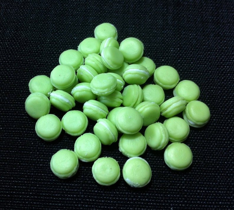 20 Miniature Green Macaroons Macarons Clay Polymer Small Cookies Cakes ...