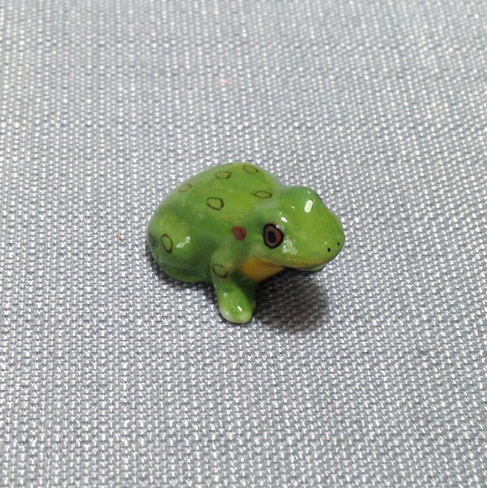 Miniature Ceramic Frog Toad Mini Baby Animal Cute Little Green Yellow ...