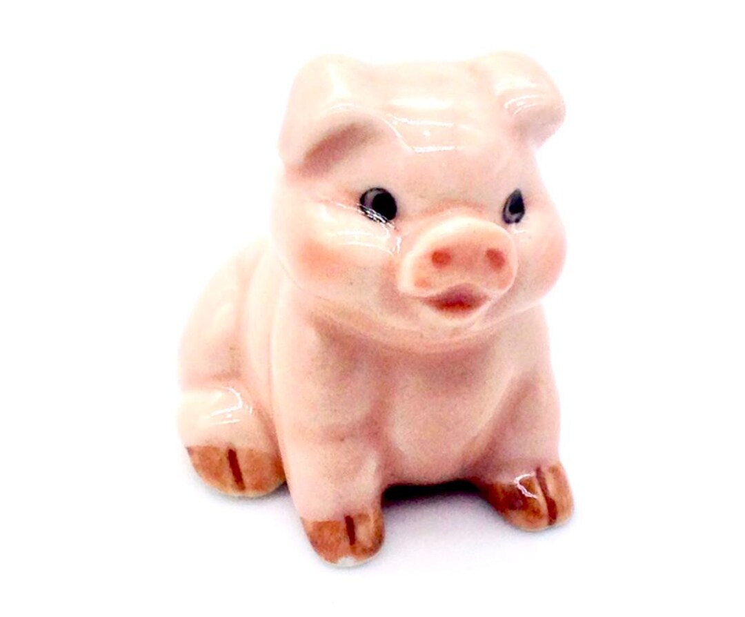 Miniature Ceramic Pig Pork Piglet Sitting Animal Cute Little Light Pink ...