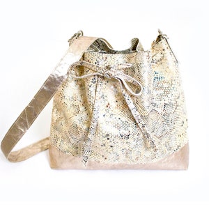 Snake Pattern Bucket Bag, Gold Leather Shoulder Bag, Python Drawstring ...