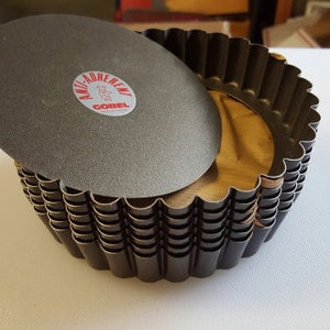 Gobel Round Non-stick Fluted Quiche Tart Mold With Loose Removable Bottom - 5-1/2 Inch - Gobel ...