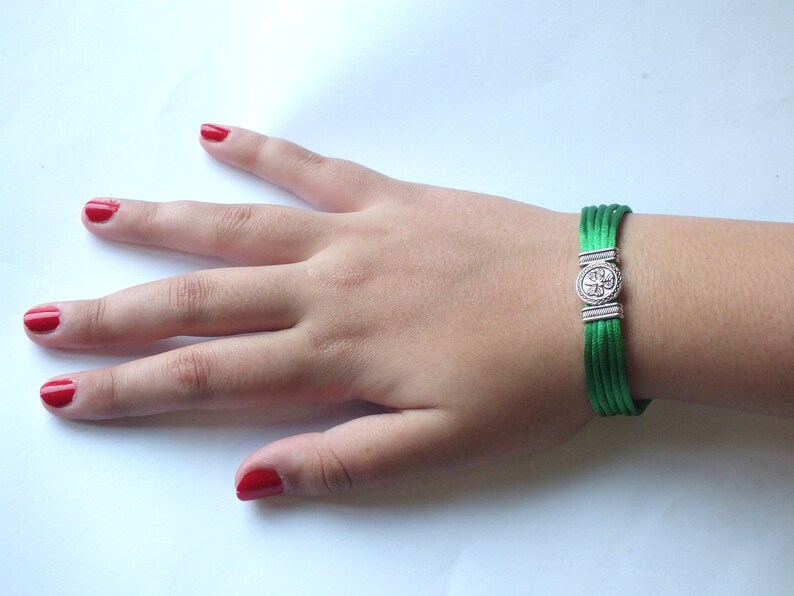 St Patricks Day Bracelet Clover Bracelet Green Silk Cord Bracelet Irish ...