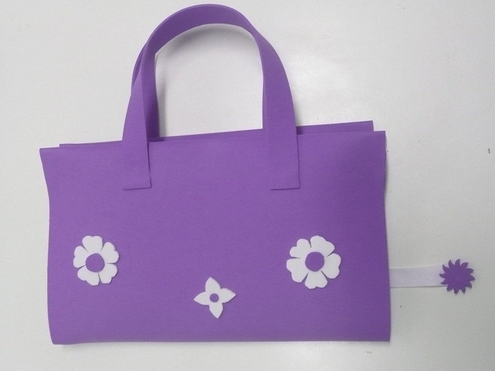 Lavender Book Cover, Handle Book Cover, Light Purple Book Holder, Lilac ...