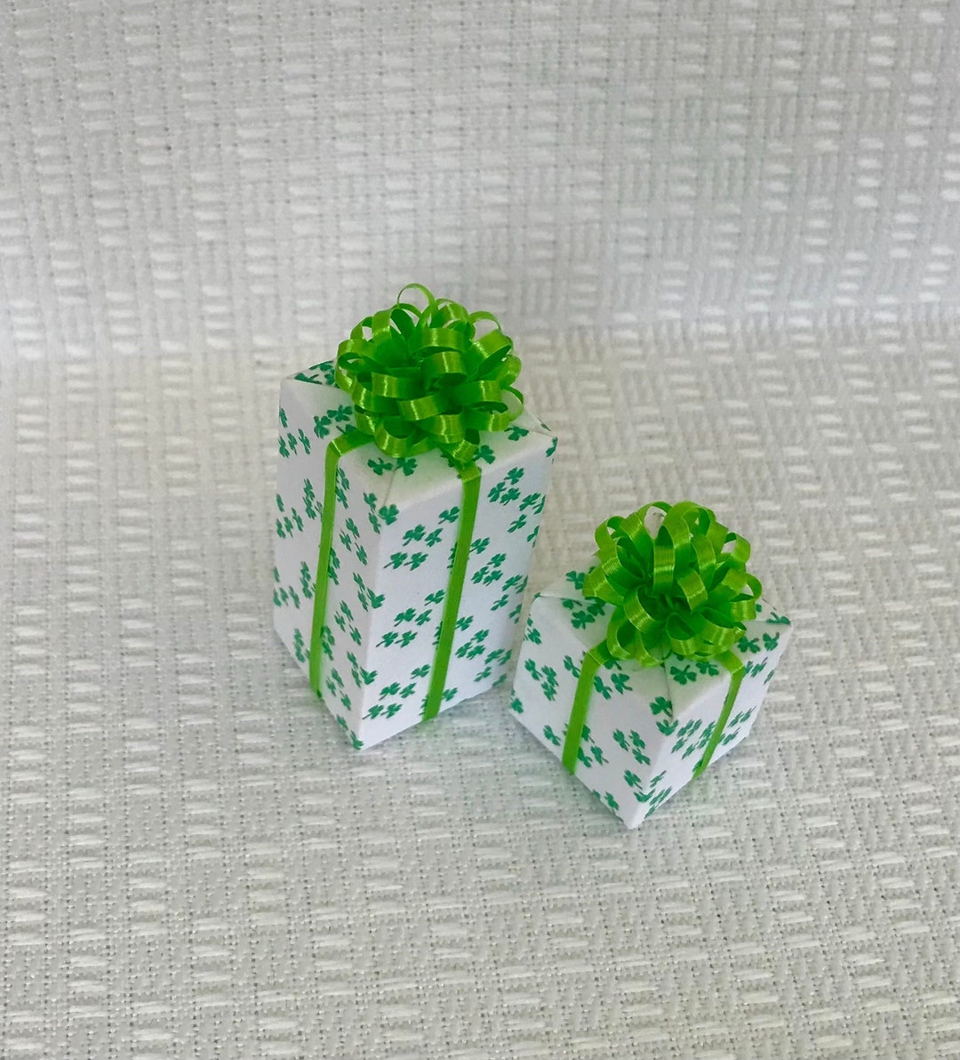 Tall or Short Shamrocks and Ribbon - Etsy