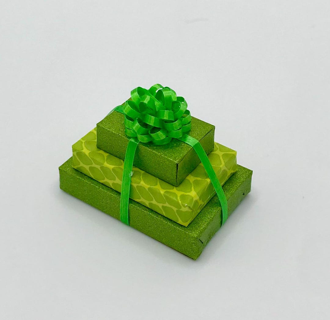 Tripple Stacked Gift W Patty Green Bow - Etsy