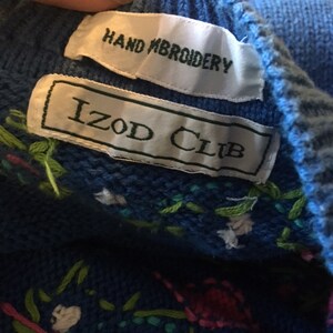 Izod Embroidered Sweater, Large, Blue, Pink, White, Embroidered Roses ...