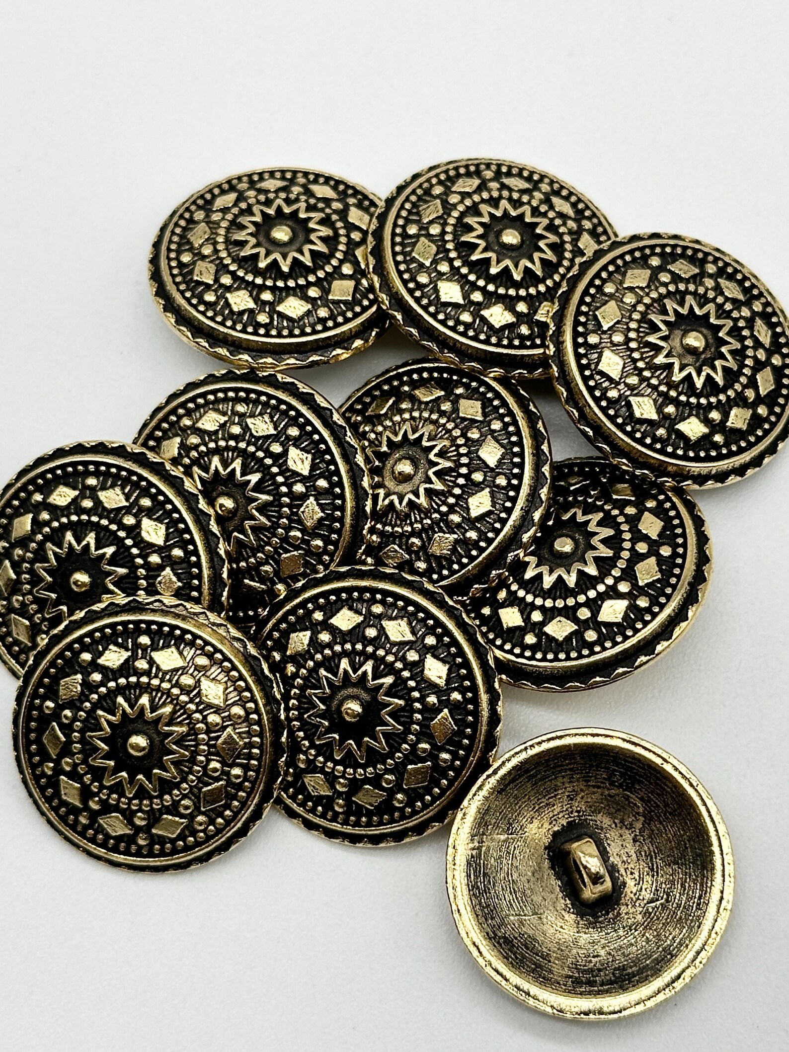 Vintage Metal Shank Buttons: Antique Gold & Silver, Italian Crafted ...