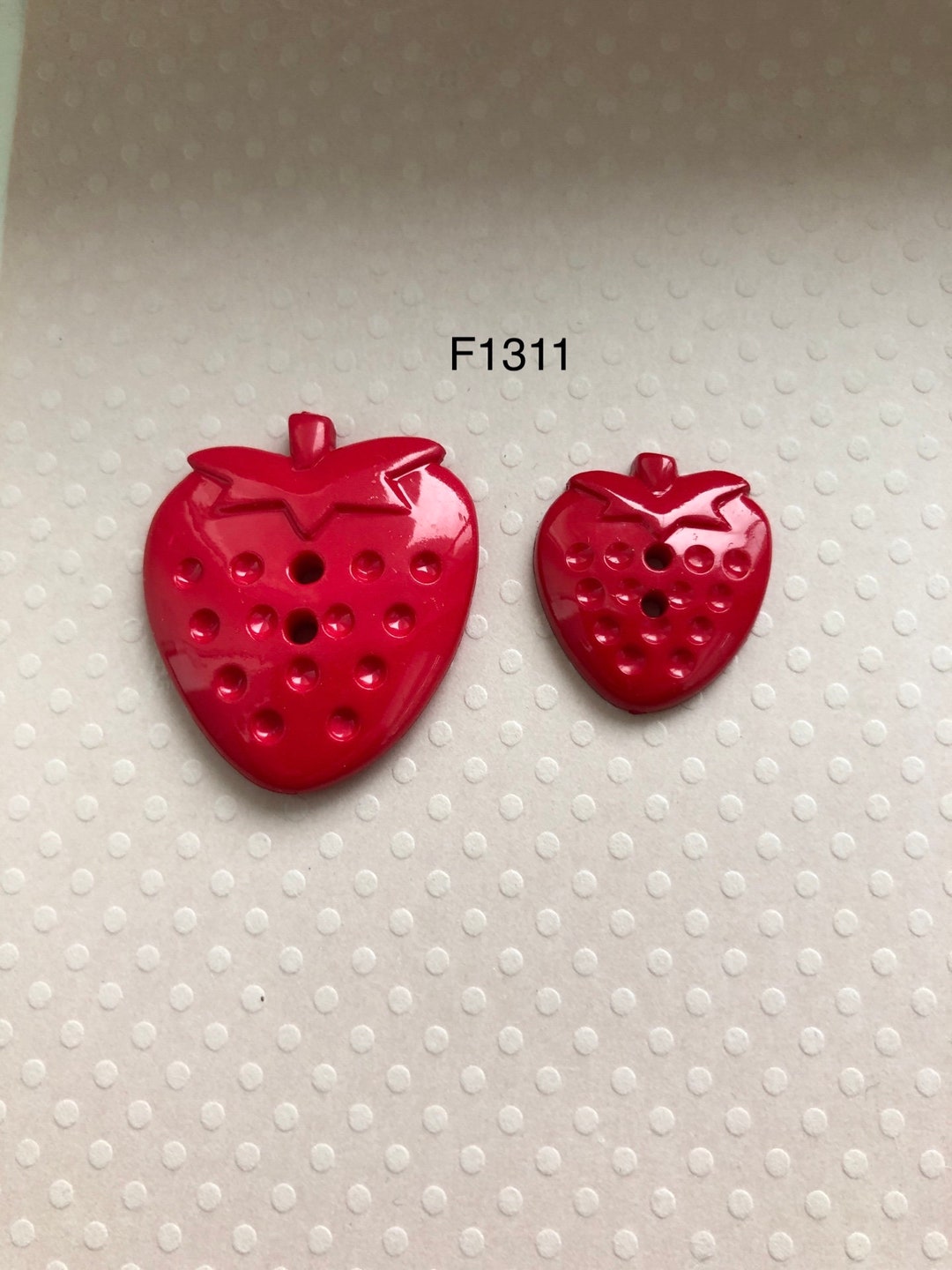 12 Pcs Vintage Red Strawberry Buttons Decorative Novelty Sewing Buttons ...