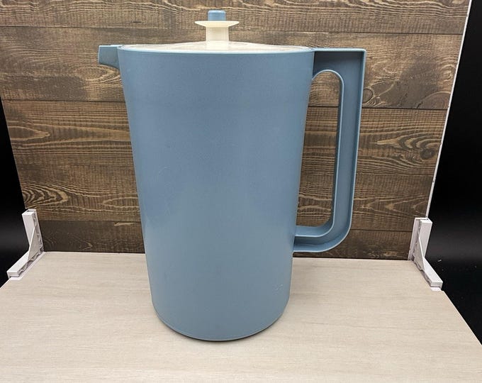 Vintage Tupperware Gallon Pitcher 1416-2 Blue With Push Lid 1417-5 - Etsy