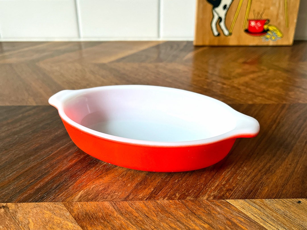 Vintage Pyrex Red Pixie 10oz Casserole 700 Hard to Find - Etsy