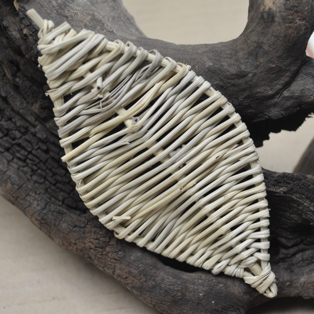 Lata Leaf Head - 12pcs - Lata Decorations, Natural Bird Toys, Woven ...
