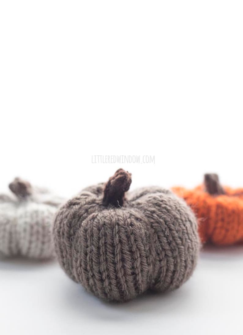 Little Pumpkin KNITTING PATTERN / Knit Pumpkin Pattern / DIY Fall Decor ...