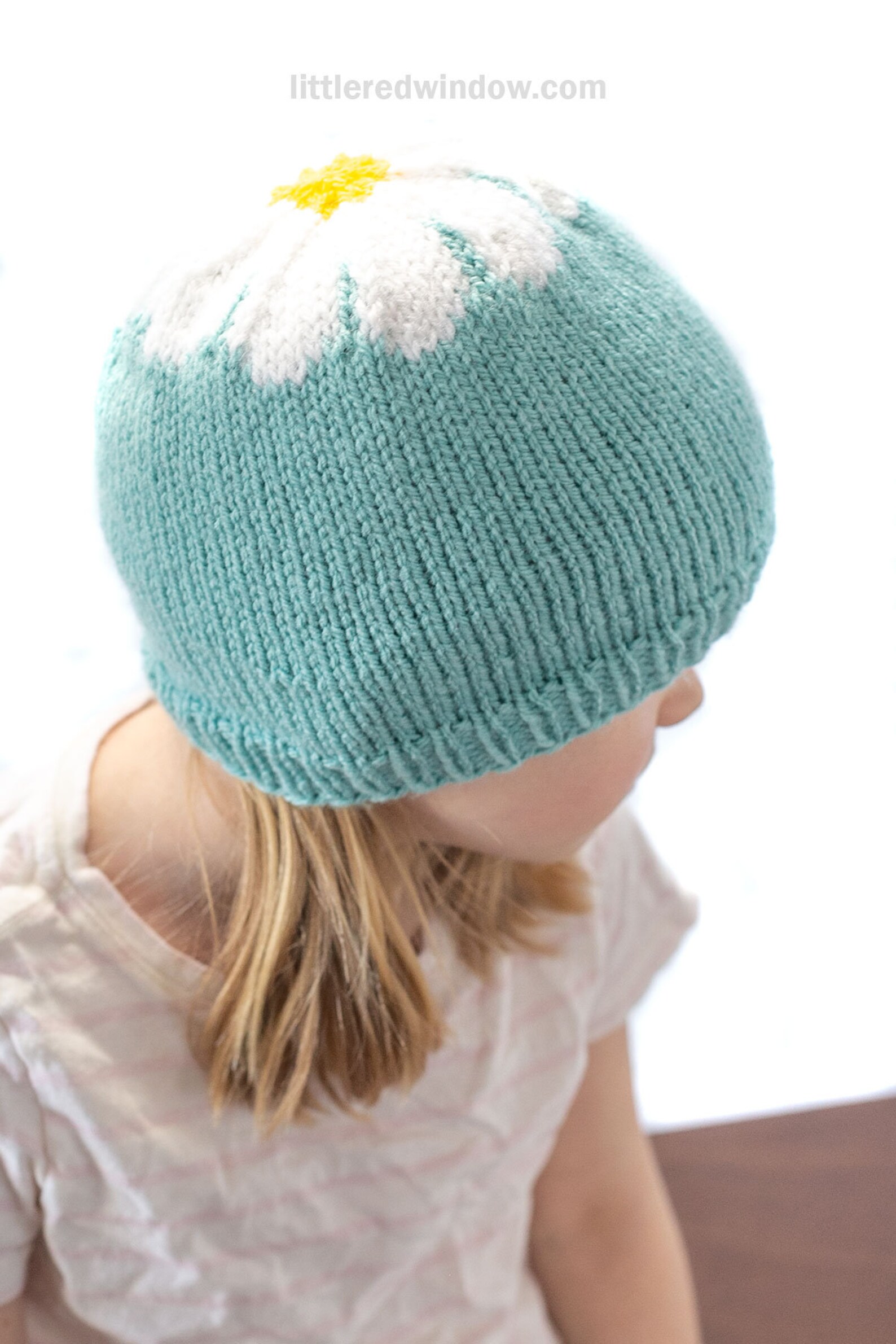 Daisy Top Hat KNITTING PATTERN / Flower Hat Pattern / Daisy Knitting ...
