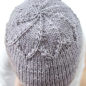 Petal Hat KNITTING PATTERN / Petal Hat Pattern / Flower Hat Pattern ...