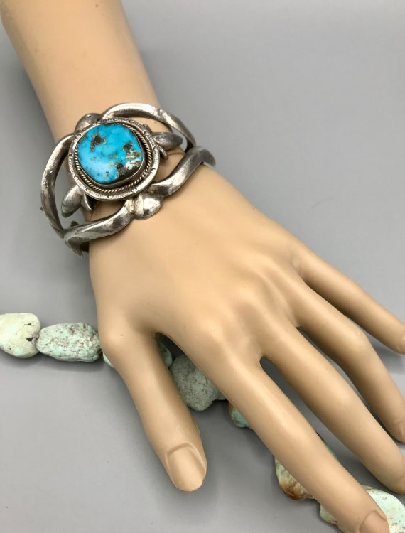 89g Vintage Navajo Sand Cast Sterling Silver Cuff Bra… - Gem