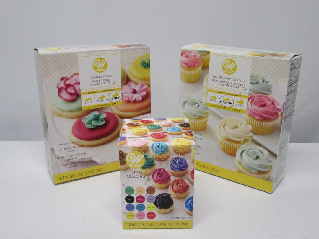 Wilton Buttercream & Royal Frosting Mixes Plus 23-piece Set of Icing ...