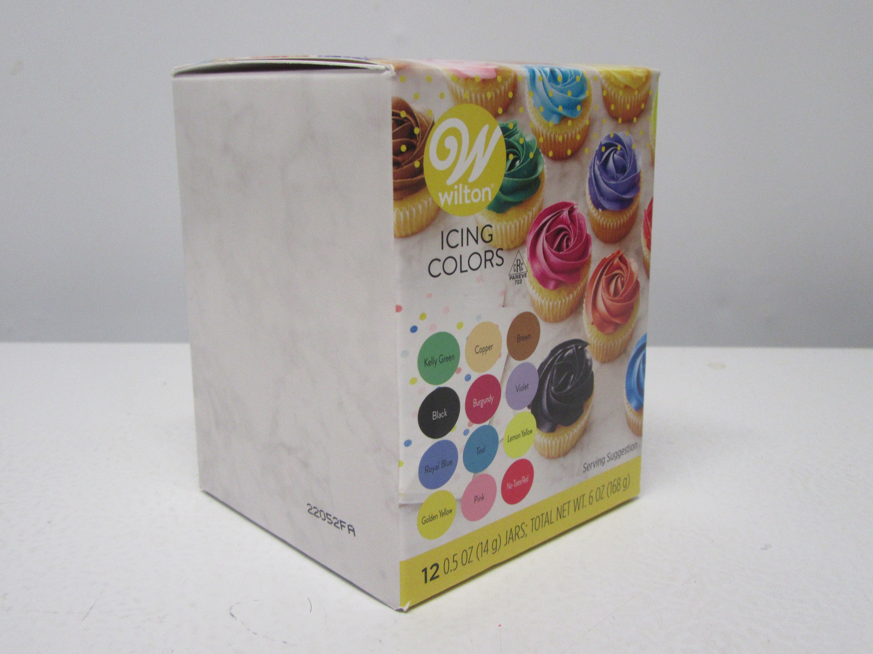 Wilton Buttercream & Royal Frosting Mixes Plus 23-piece Set of Icing ...