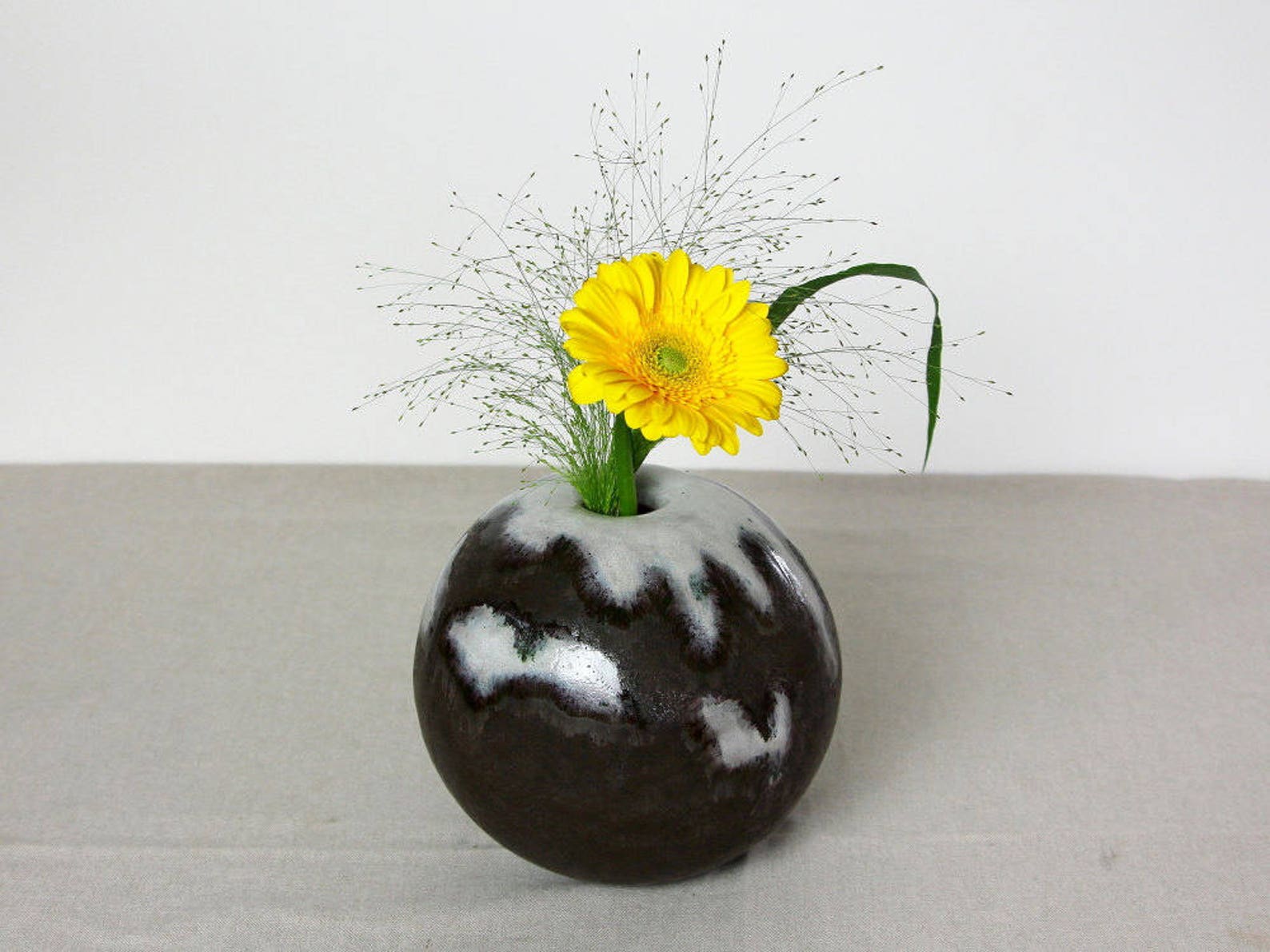Flower Vase Ceramic Vase Ball Vase Vase With Insert - Etsy