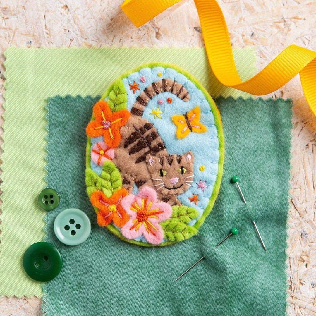 Tabby Cat Felt Craft Kit Cat Brooch Craft Kit Craft Kit for Beginners ...