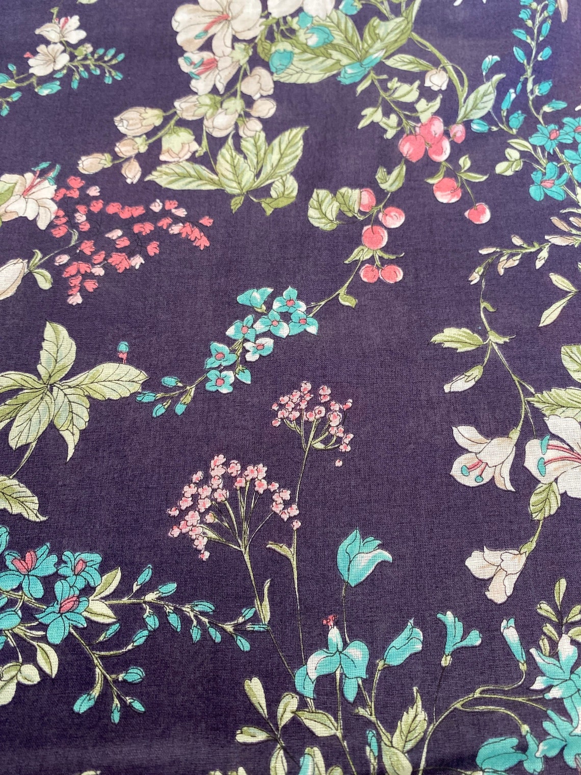 100% Cotton Fabric Bundle: Flower and Berry Print On Cotton | Etsy